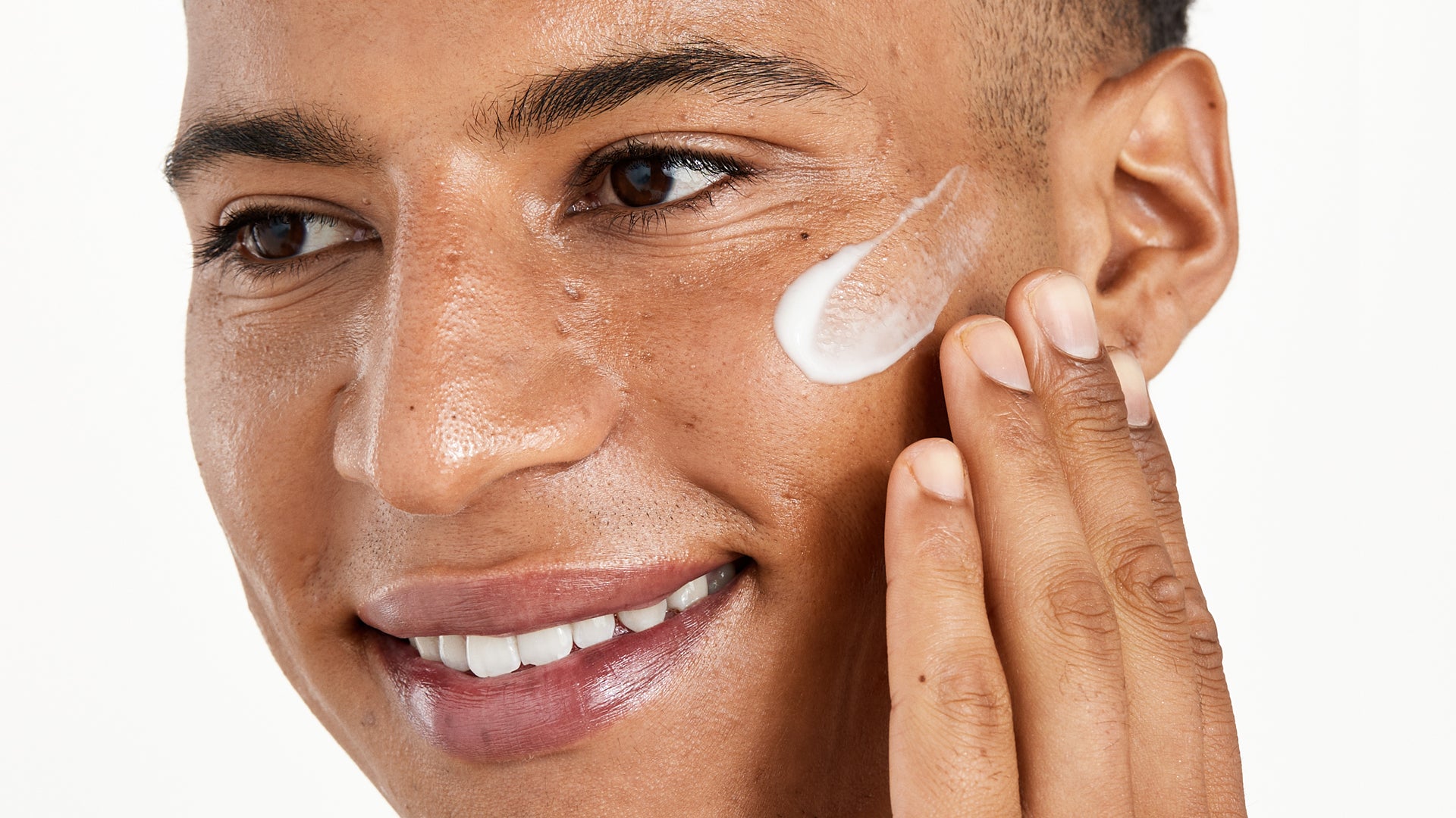 DECODING THE SKINCARE BATTLE: SALICYLIC ACID VS BENZOYL PEROXIDE ...